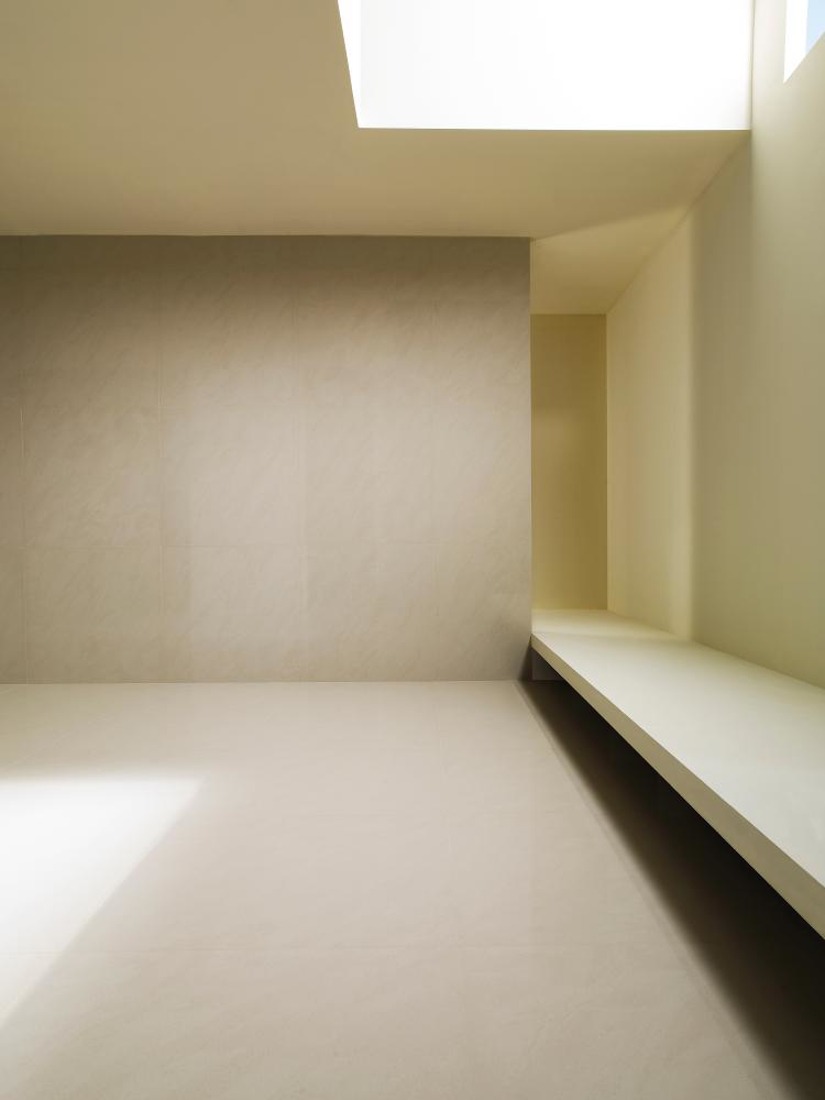 Porcelanosa Beograd. TRIBECA SILVER 59,6X59,6